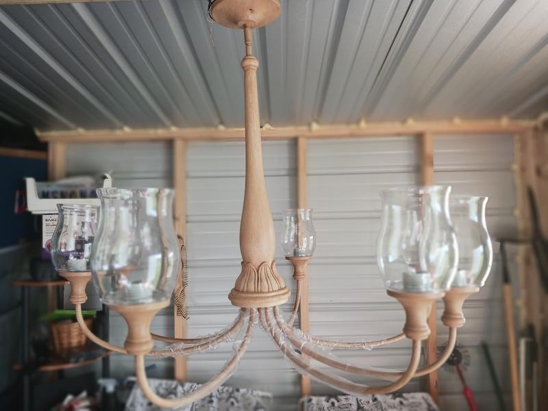 Kichler Melis 7-Light Brown Farmhouse Chandelier 52469WMP at Lowes.com