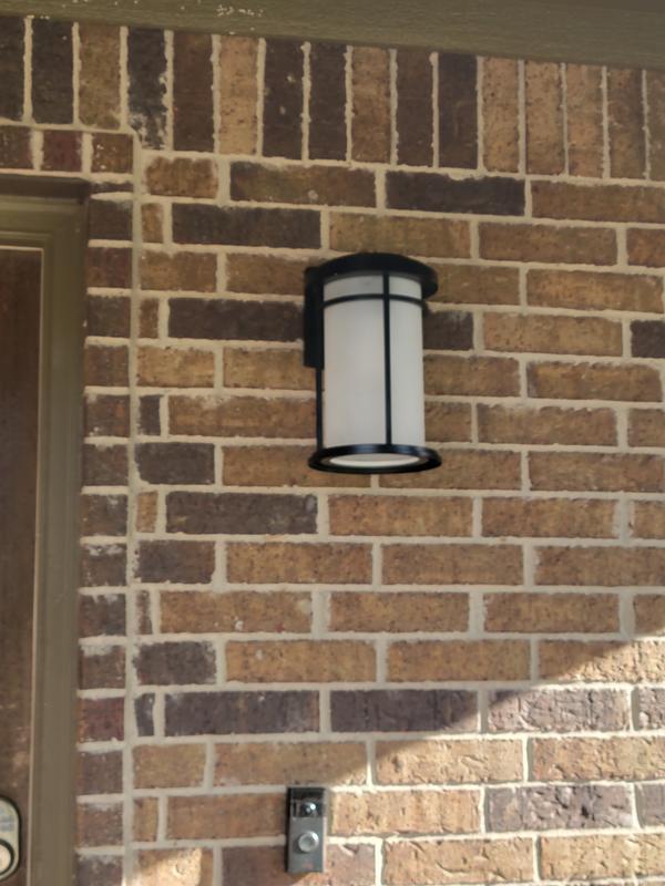 Kichler Toman 1-Light 10.25-in H Black Outdoor Wall Light 49686BK at ...