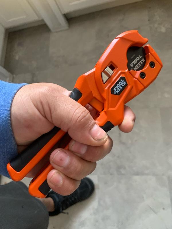 Klein Tools 1-Inch PEX Pipe and Tubing Cutter in the Pipe Cutters ...