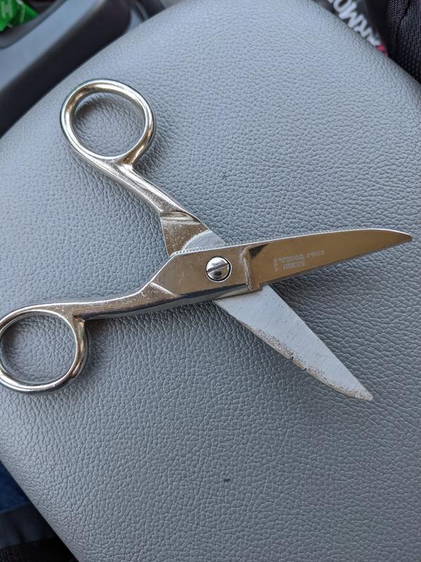 Klein Tools 1.875-in Serrated Metal Scissors 21007 at Lowes.com