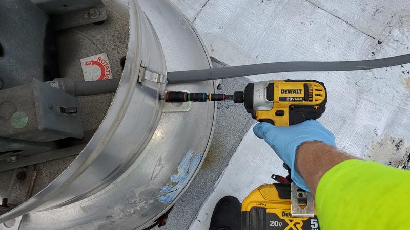 Klein Tools 7-in-1 Impact Flip Socket Standard (SAE) Intermediate ...