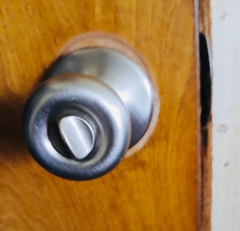 Kwikset Tylo Satin Nickel Privacy Knob Right or Left Handed in the Door ...