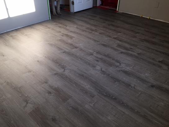 LifeProof Sterling Oak 8.7 in. x 47.6 in. Luxury Vinyl Plank Flooring ...