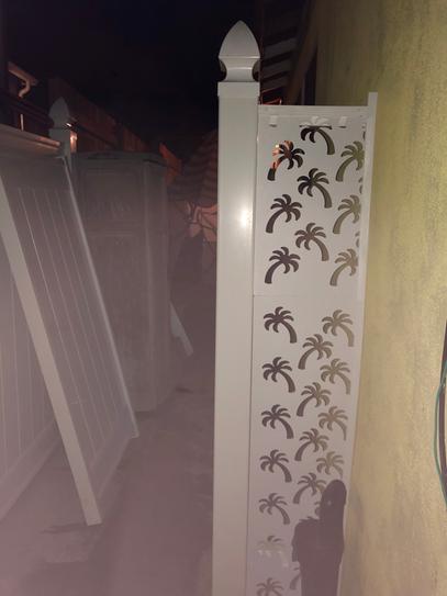 Acurio Latticeworks Palm Tree 4 ft. x 32 in. White Vinyl Decorative ...