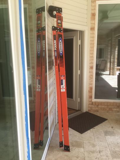 WERNER 4 ft. Fiberglass Podium Plus Platform Step Ladder (10 ft. Reach ...
