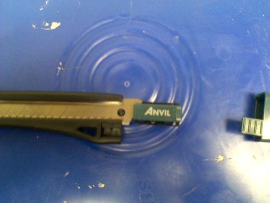 Anvil 18 mm and 9 mm Snap-Off Utility Knife Set (2-Piece) 86-212-0111 ...