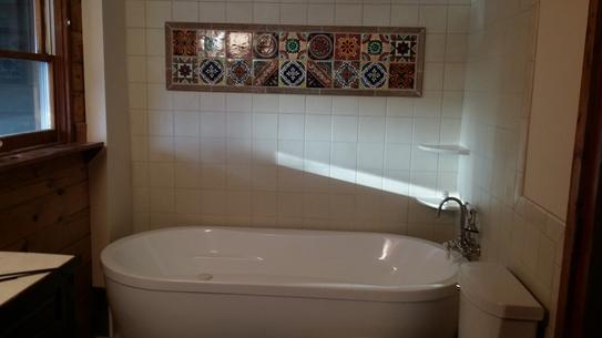 Universal Tubs Agate 71.25 in. L x 35.8 in. W Acrylic Flatbottom Air ...