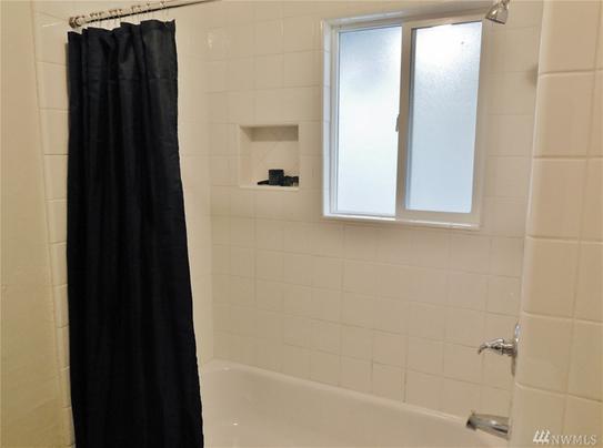 MUSTEE Duratrim 8 in. x 8 in. x 36 in. 5-Piece Easy Up Adhesive Tub ...