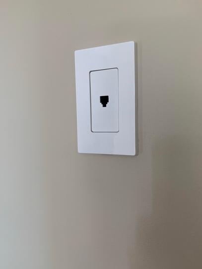 Leviton Decora 6P4C Telephone Insert, White 40649-W R92-40649-00W - The ...