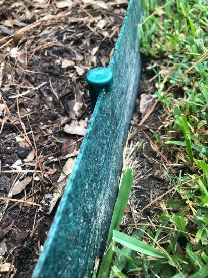Vigoro 20 ft. Green Fiberglass Landscape Edging 1639FE1 - The Home Depot