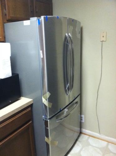 GE 33 in. W 22 cu. ft. French Door Refrigerator in White GFSF2HCYWW ...