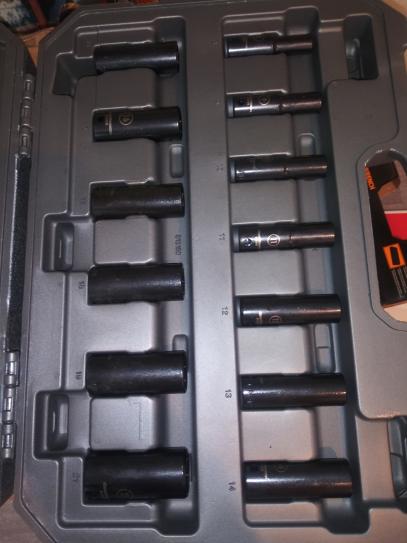 GEARWRENCH 3/8 in. Drive 6-Point SAE/Metric Standard and Deep Impact Socket Set (44-Piece ...