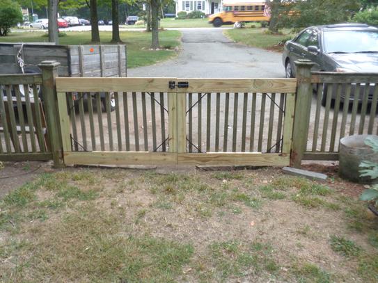 Homax EasyGate Decor Swirl No-Sag Gate Kit 80097 - The Home Depot