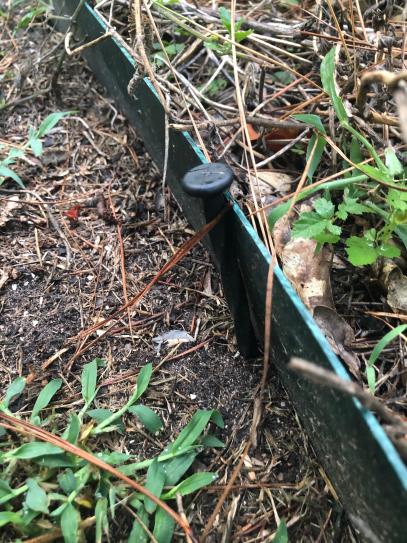 Vigoro 20 ft. Green Fiberglass Landscape Edging 1639FE1 - The Home Depot