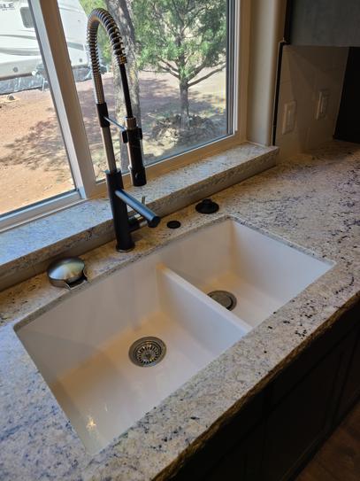 Karran Undermount Quartz Composite 32 in. 60/40 Double Bowl Kitchen ...