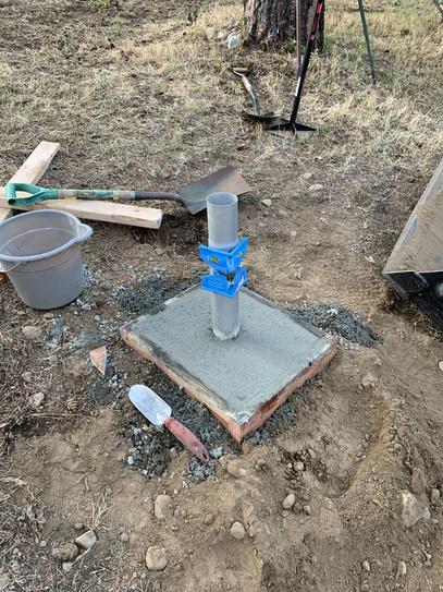 Empire 5-1/4 in. Plastic Post & Pipe Multi Level 720 - The Home Depot