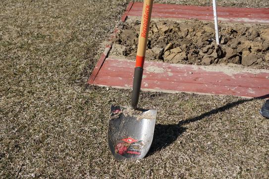 Razor-Back 47 in. Fiberglass Handle Digging Shovel 45000 - The Home Depot