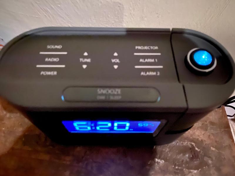 HoMedics SoundSpa Recharged Digital Projection Alarm Clock Radio ...