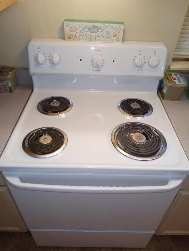Hotpoint 30-in 4 Burners 5-cu ft Freestanding Electric Range (White ...