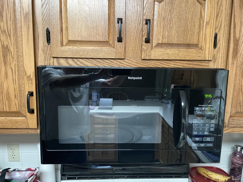 Hotpoint 1.6-cu ft 1000-Watt 29.88-in Over-the-Range Microwave (Black ...