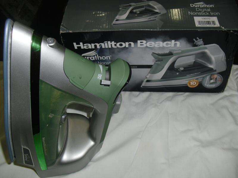 Hamilton Beach Silver Iron Automatic Shut-off (1800-Watt) 19970 at ...