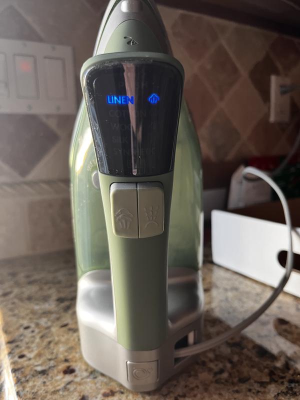 Hamilton Beach Silver Iron Automatic Shut-off (1800-Watt) 19970 at ...