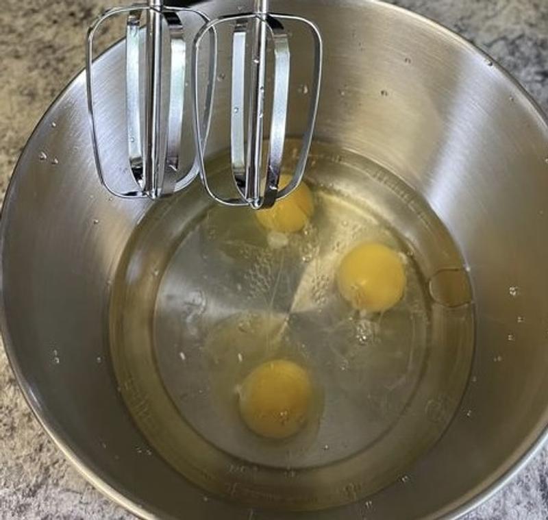 Hamilton Beach White 4-Quart Bowl-lift Stand Mixer 64655 at Lowes.com