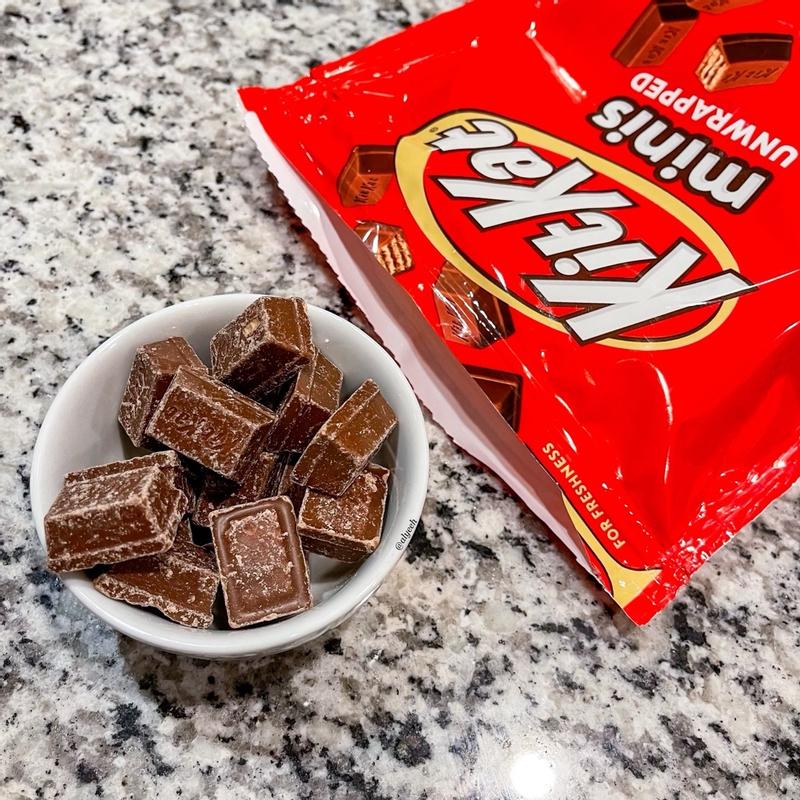 Kit Kat Milk Chocolate with Sugar Wafer Candy Bars, 7.6 oz, Bite Sized ...