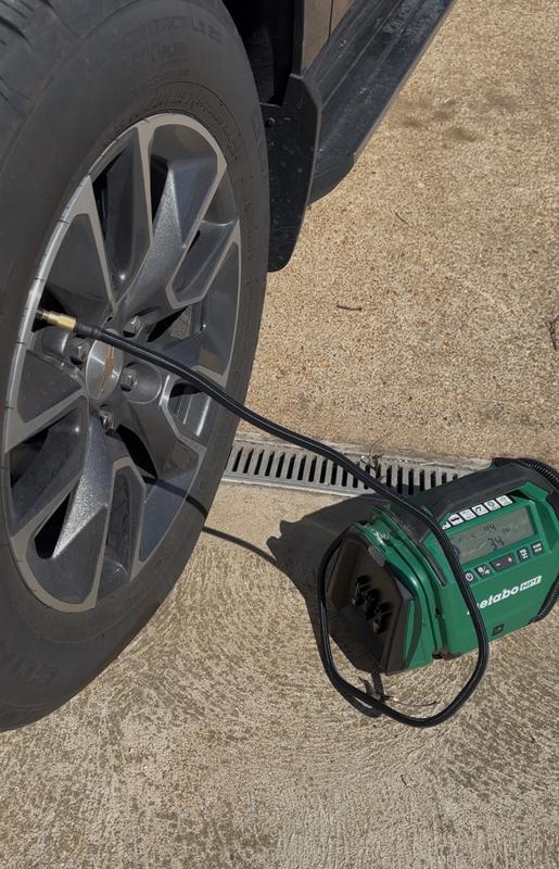 Metabo HPT MultiVolt 18-volt Li-ion Air Inflator (Power Source Battery ...