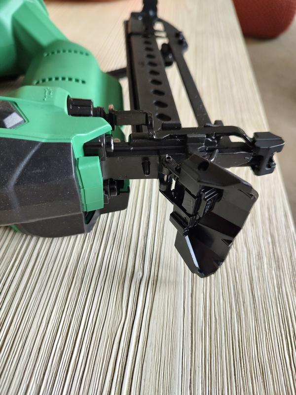 Metabo HPT MultiVolt 18-Gauge 1/4-in Narrow Crown Finish Stapler ...