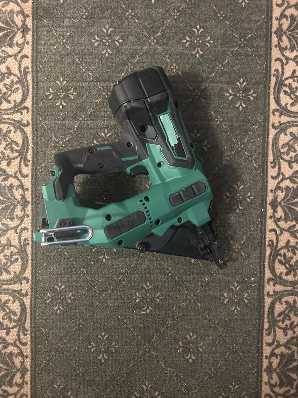 Metabo HPT 2-1/2-in 15-Gauge Cordless Angled Finish Nailer (Battery and ...