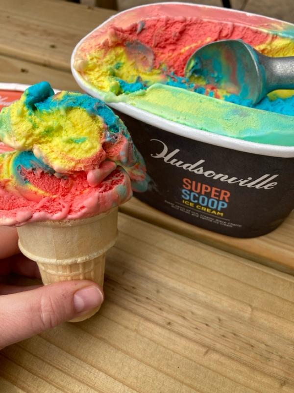 Superman Ice Cream Scoop Bob's Bites: Superman Teams Up With
