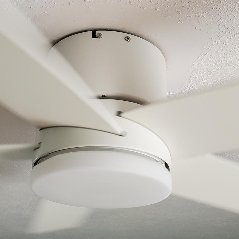 Hunter Vicinity 52-in Fresh White with Fresh White/Natural Wood Blades ...