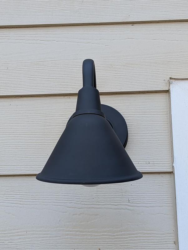 Hunter Cassius 1 -Light 10.5-in H Matte Black Hardwired Outdoor Wall Light in the Outdoor Wall ...