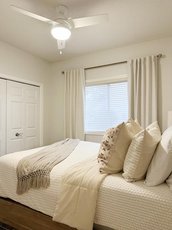 Hunter 52 in. 3-Speed Indoor Aker Ceiling Fan with LED Light Kit and ...