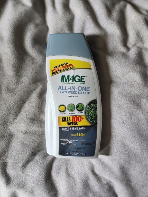 IMAGE All In One 24 -oz Concentrate Lawn Weed Killer in the Weed ...
