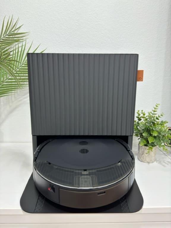iRobot Auto Charging Self Emptying Pet Robotic Vacuum and Mop X085020 ...