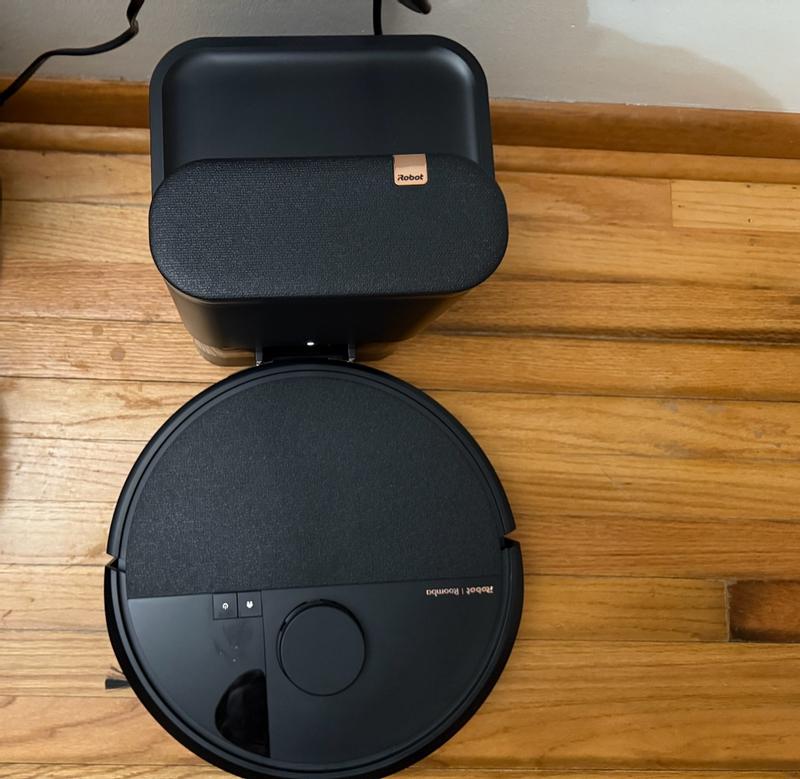 iRobot Roomba Max 705 Vac Auto Charging Self Emptying Robotic Vacuum ...