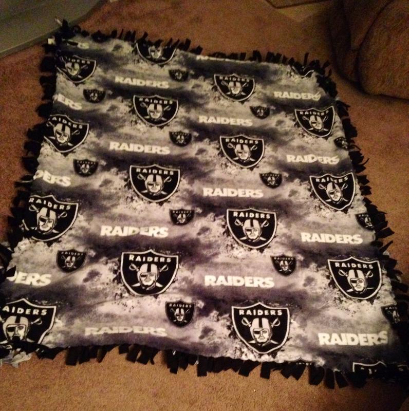 Raiders Quilt - EMSEKFLOL.COM