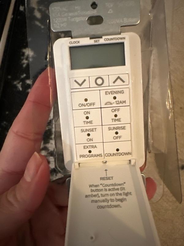 Utilitech 15 -Amps 120-volt Indoor Programmable Countdown Digital ...