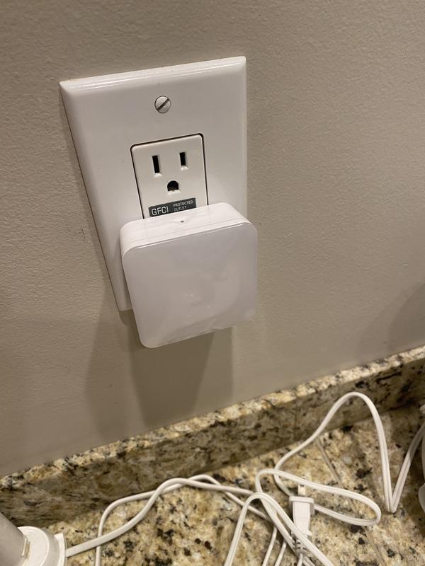 Enbrighten Dimmable White LED Auto On/Off Night Light 70421-T1 at Lowes.com