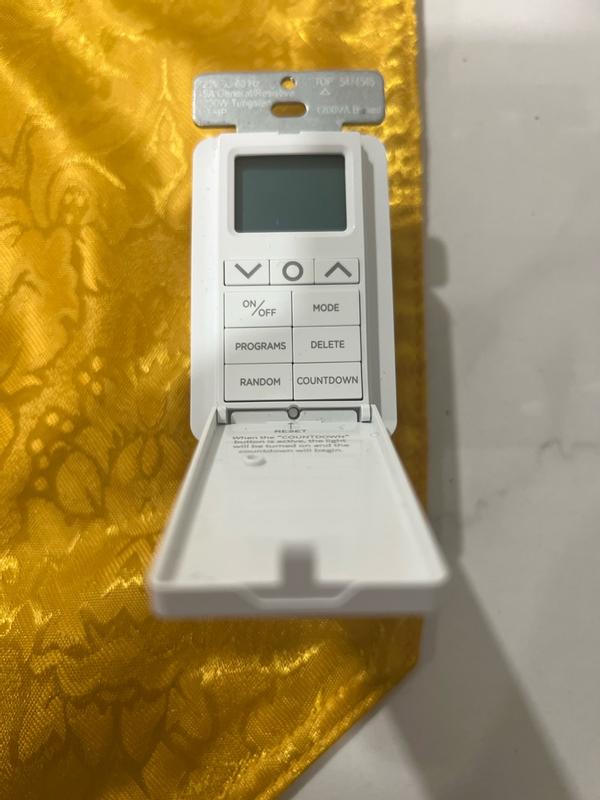 Utilitech 15-Amps 120-volt In-wall Lighting Timer 81670 at Lowes.com