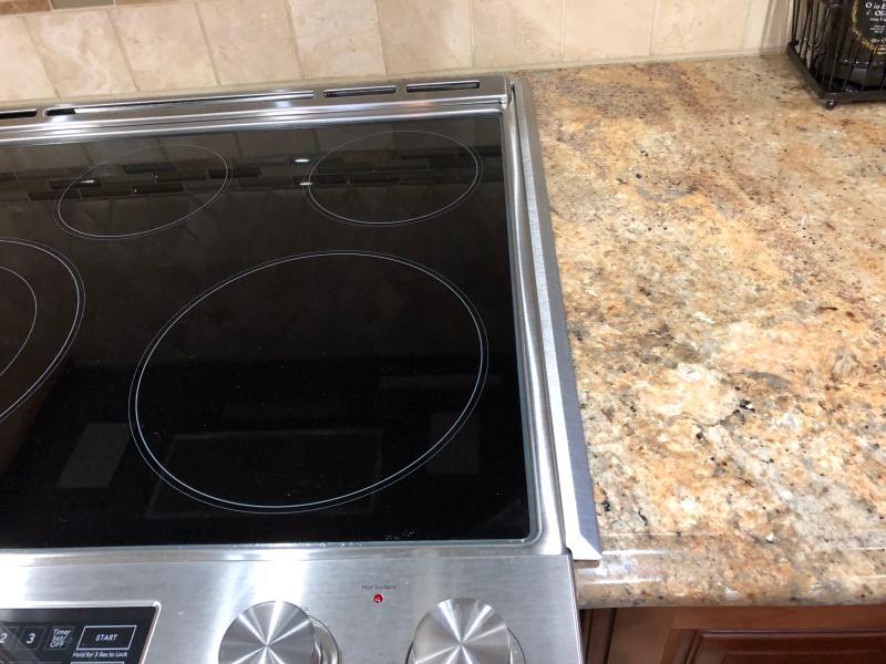 Whirlpool Universal Gas and Electric Range Filler Trim Kit (Stainless ...
