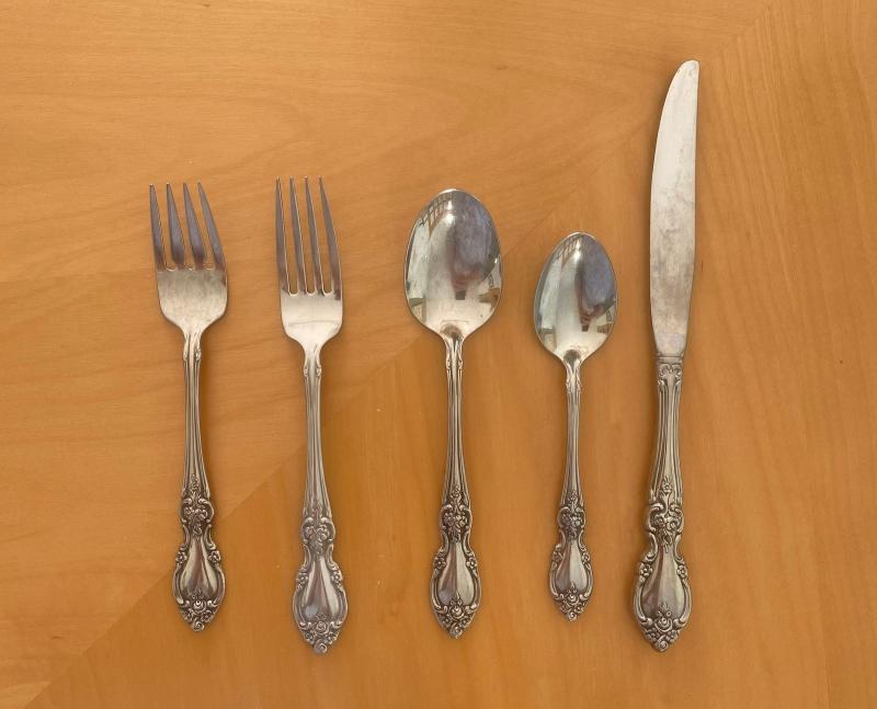 Oneida Louisiana 20-Pc. Flatware Set, Service for 4 - Macy's