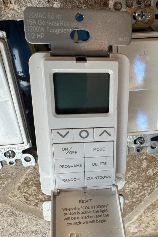 Utilitech 15-Amps 120-volt In-wall Lighting Timer 81670 at Lowes.com