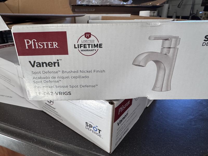 Pfister Vaneri Brushed Gold Widespread 2-handle WaterSense High-arc ...