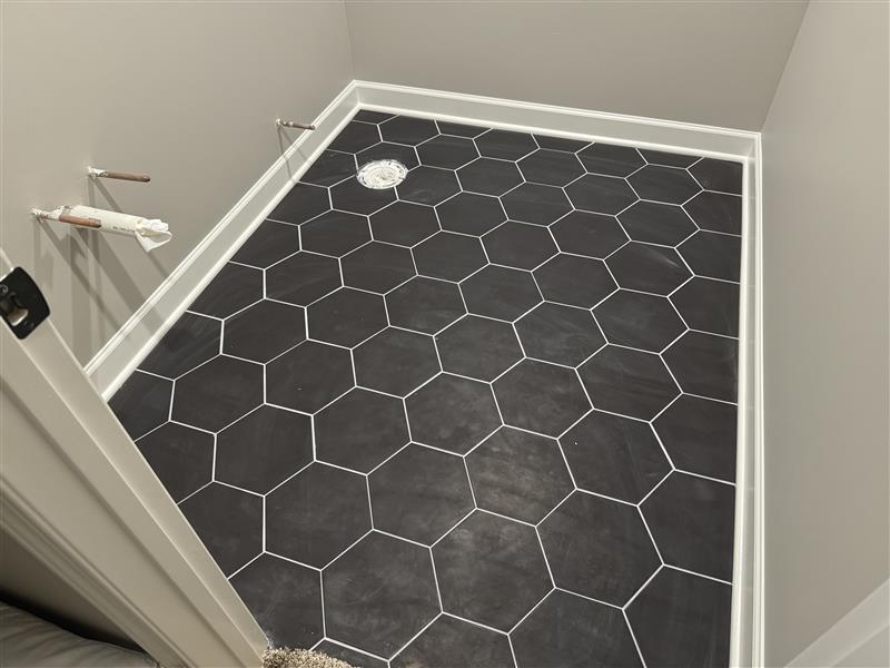 Affinity Tile Apini Hex Matte White 9-in x 11-in Matte Porcelain Floor ...