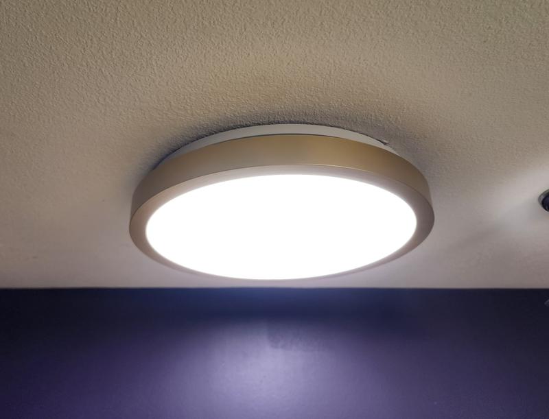 Utilitech Magnetic LED Fan 1.5-Sone 90-CFM Brushed Nickel, Matte Black ...