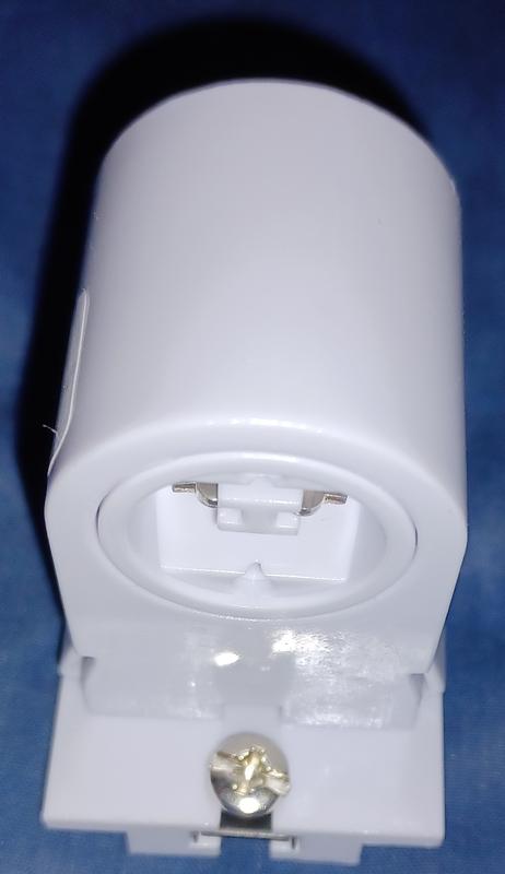 Eaton White Recessed Fluorescent Stationary Lamp Holder 2500W-BOX at ...