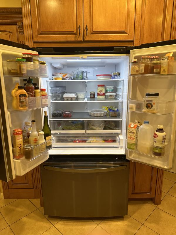 LG 29-cu ft French Door Refrigerator with Ice Maker and Water dispenser ...